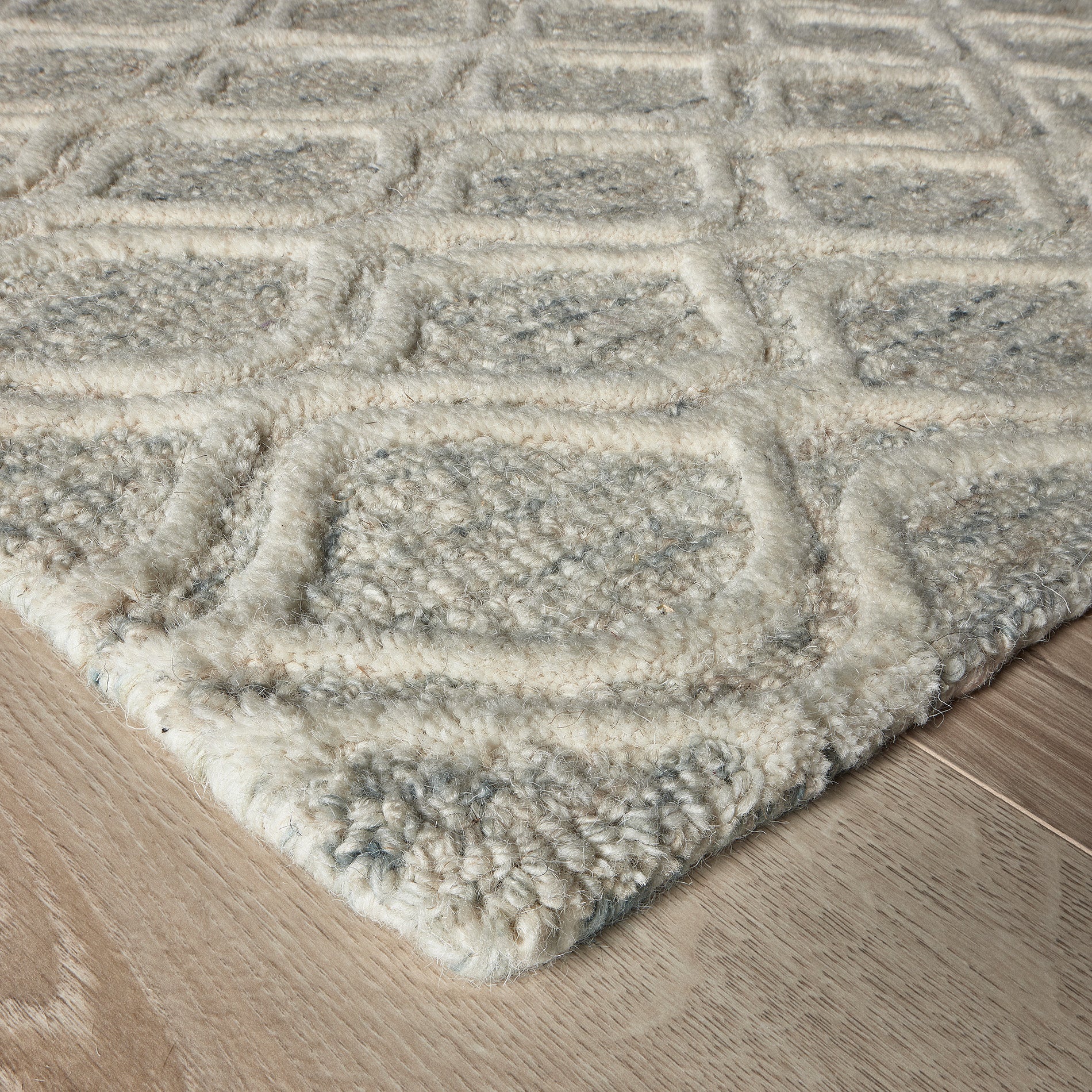 Wool Geometric Rugs | Hume Hand Tufted Wool Rug in Grey & Cream - 200 x ...